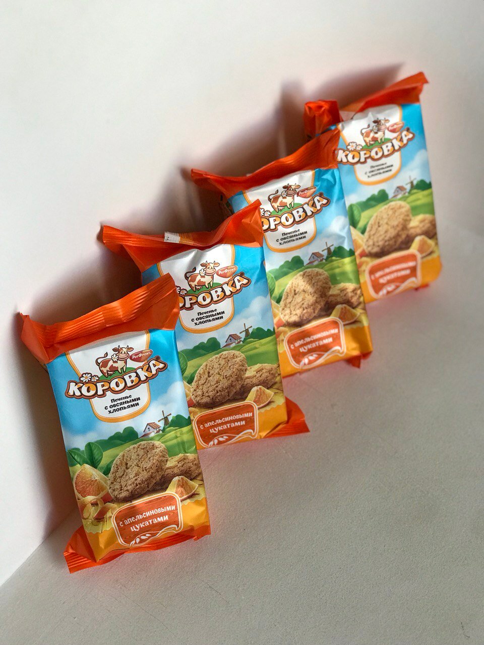 Печенье сдобное Коровка с овсяными хлопьями и апельсиновыми цукатами