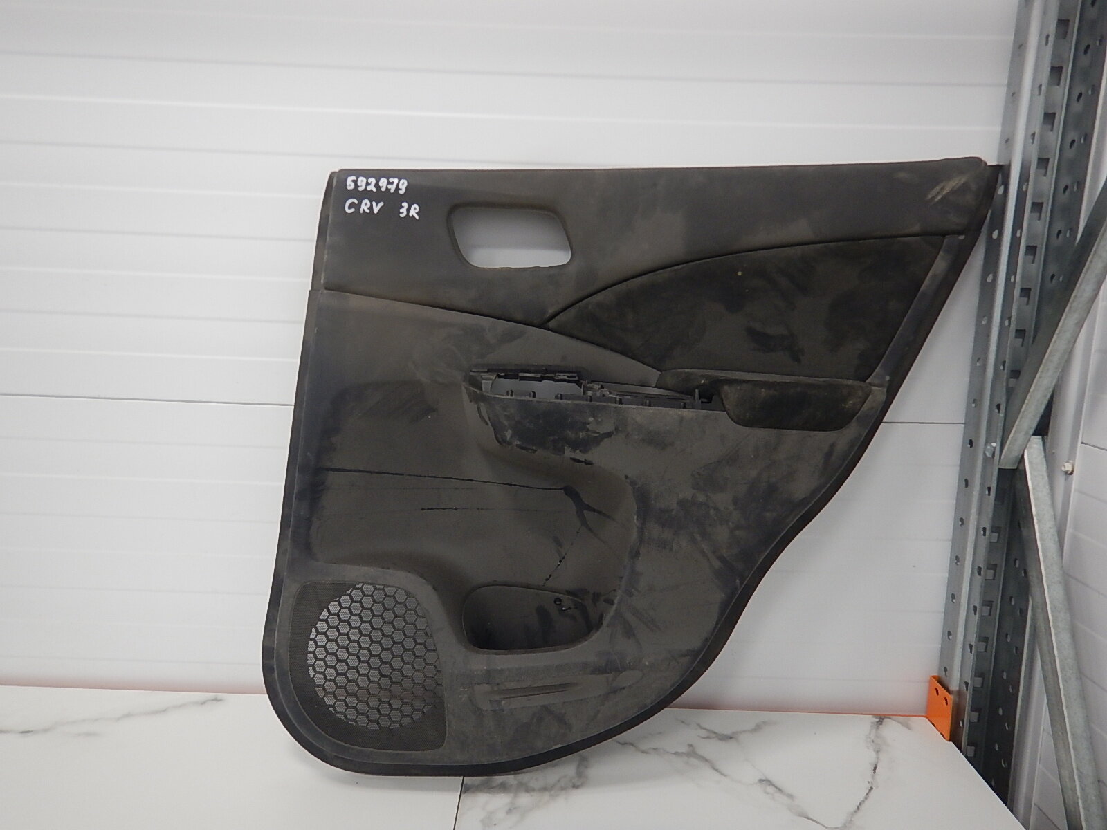 Б/У Обшивка двери задней правой, Honda (Хонда)-CRV (12-18) HONDA CRV (12-18) Царапины. 592979 HONDA арт. 83700T1GE010