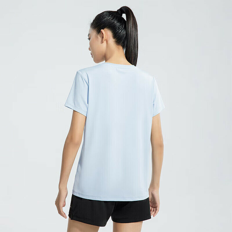 Костюм спортивный