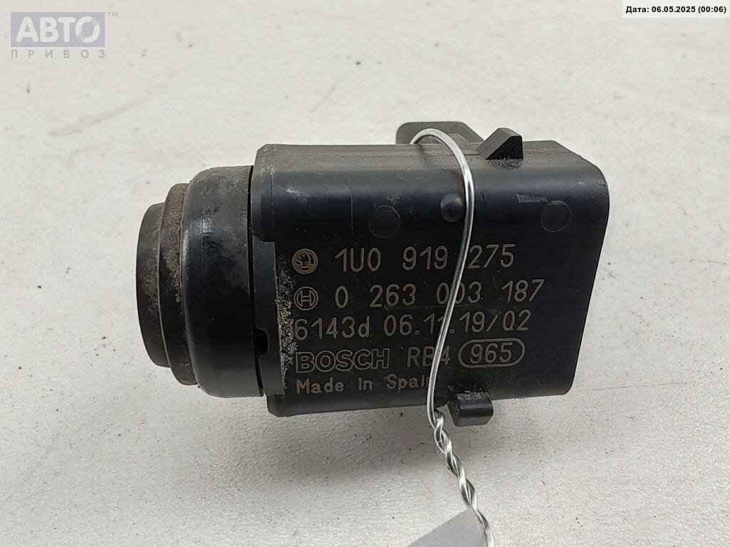 Датчик парковки (парктроник) задний Volkswagen Golf-5