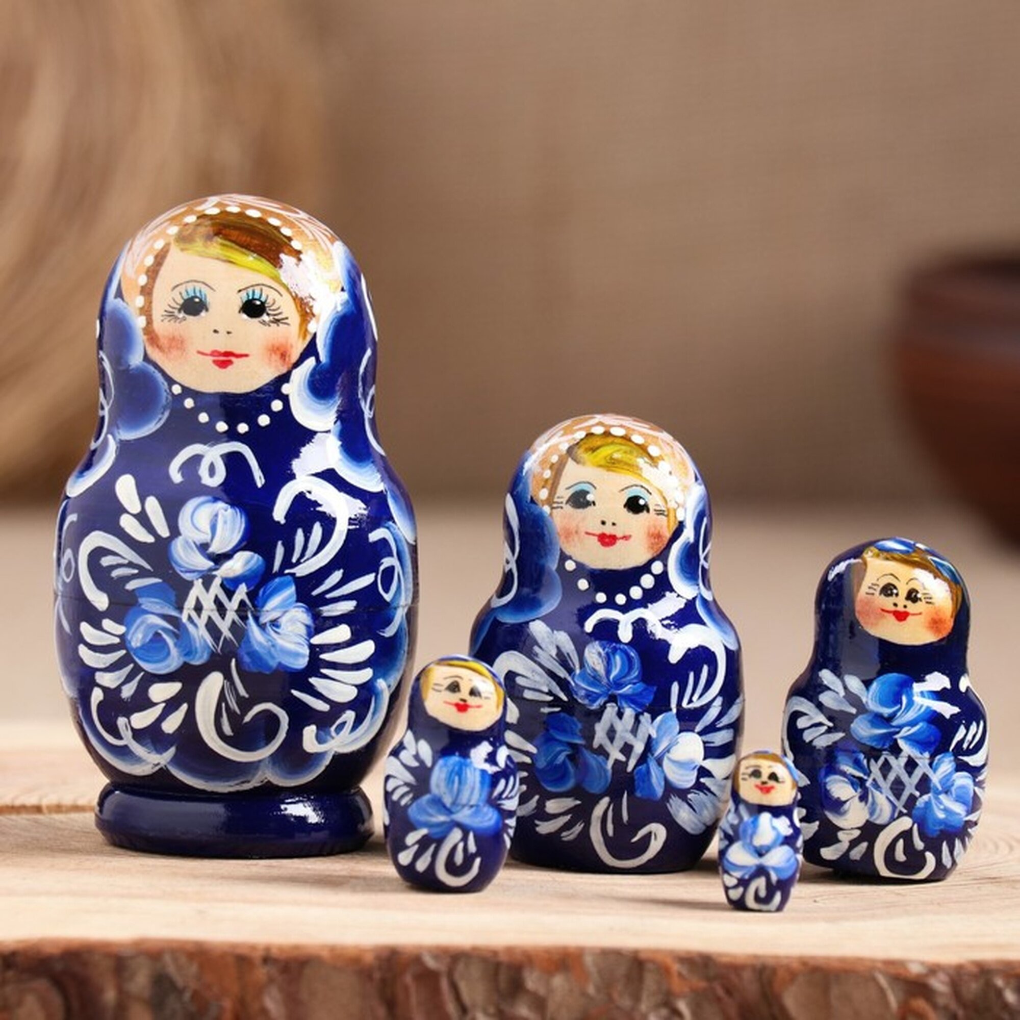 Матрёшка Сима-ленд «Гжель», 5 кукол, 10см, дерево, тёмно-синее платье