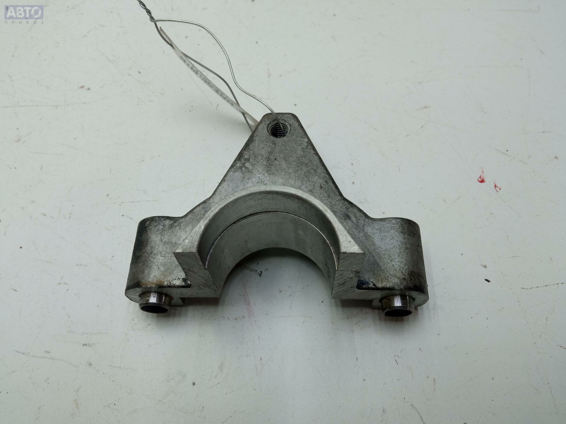 Постель распредвала (бугель) Kia Carnival