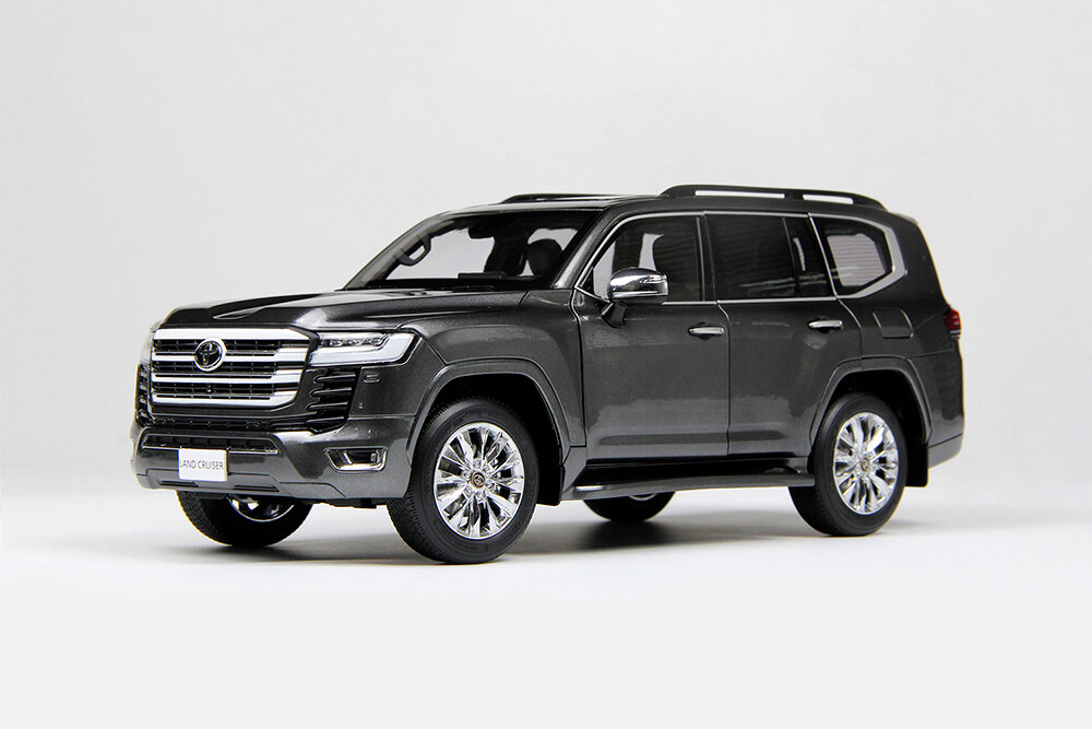 Модель коллекционная LCD Toyota land cruiser 300-ZX 2024 grey / тойота лэнд круизер серый