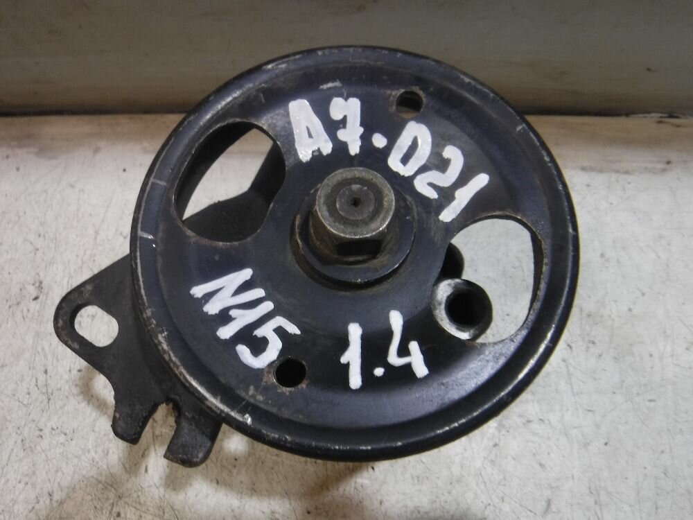 Насос гур Nissan Almera N15