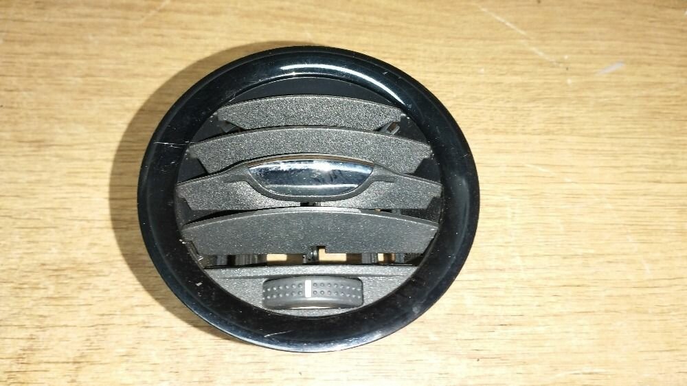 Дефлектор обдува салона Opel Corsa D 464000934