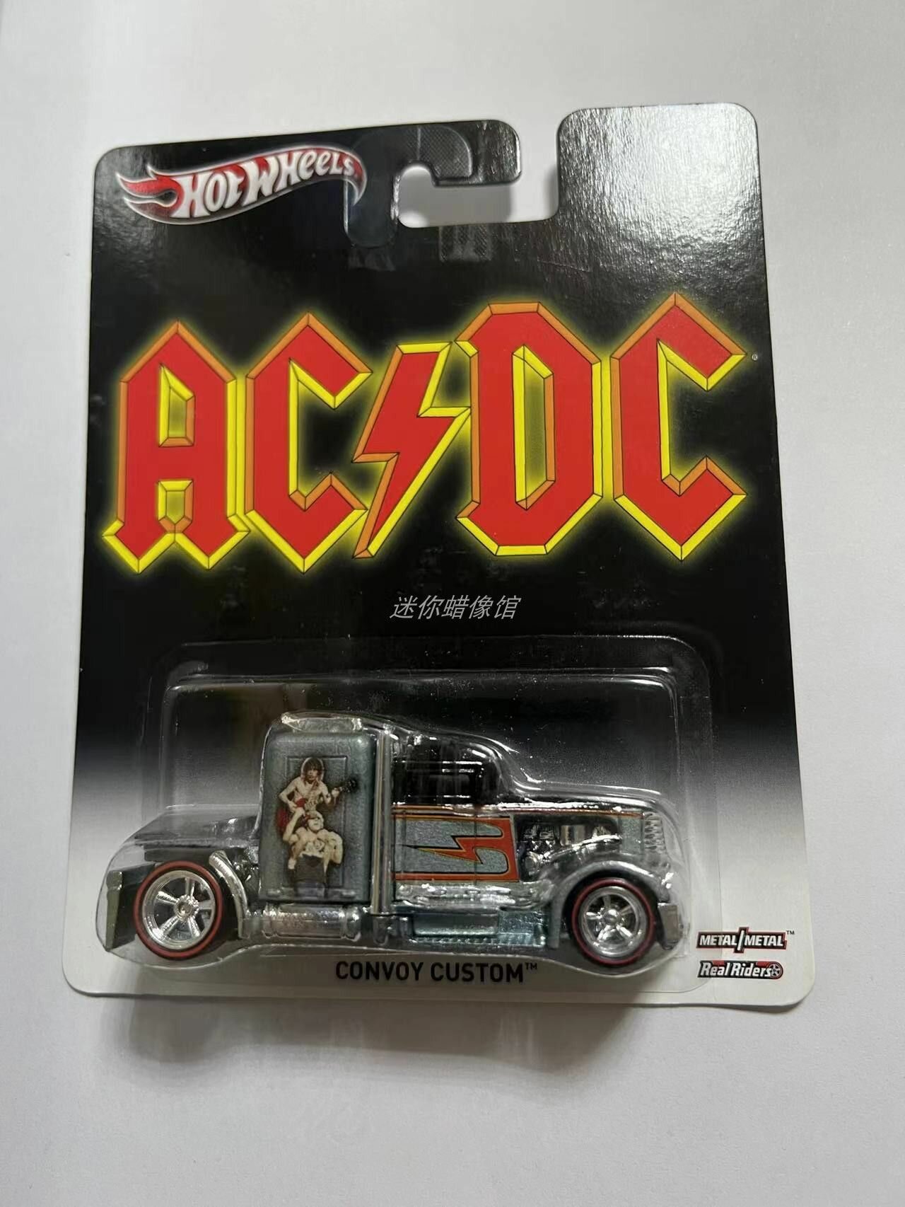 Hot Wheels Pop Culture Series 2, литая модель автомобиля 1:64(ACDC Головка тележки)