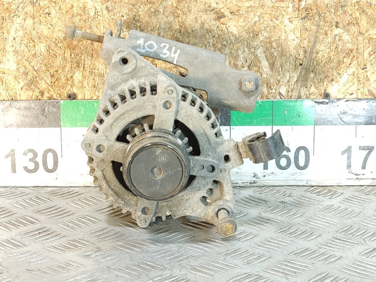 Генератор TOYOTA Corolla e150 2706037010