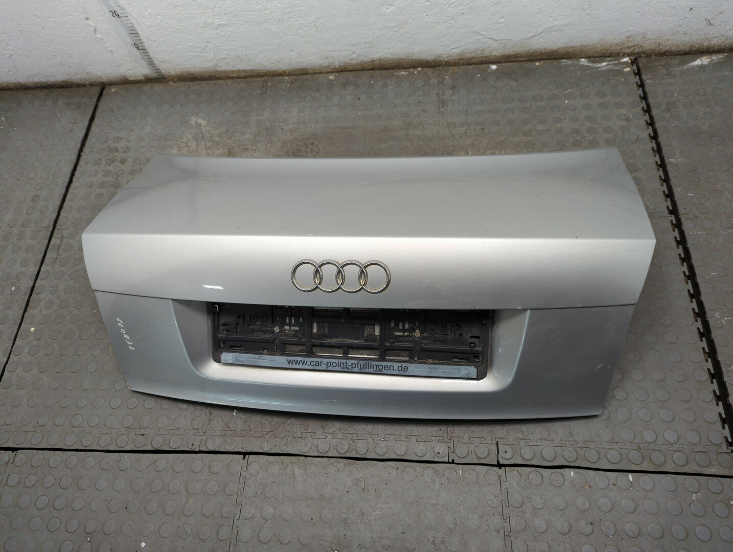 Крышка (дверь) багажника Audi A4 (B6) Б/У
