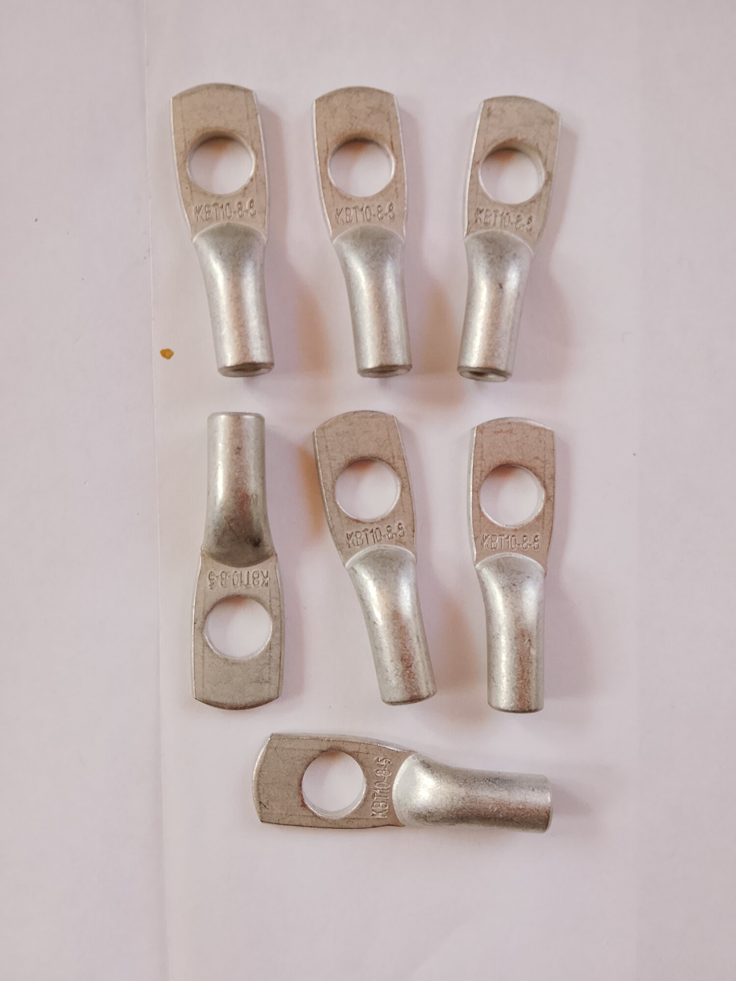 Наконечник кабельный медный лужёный ТМЛ 10-8-5, в комплекте 7 штук.