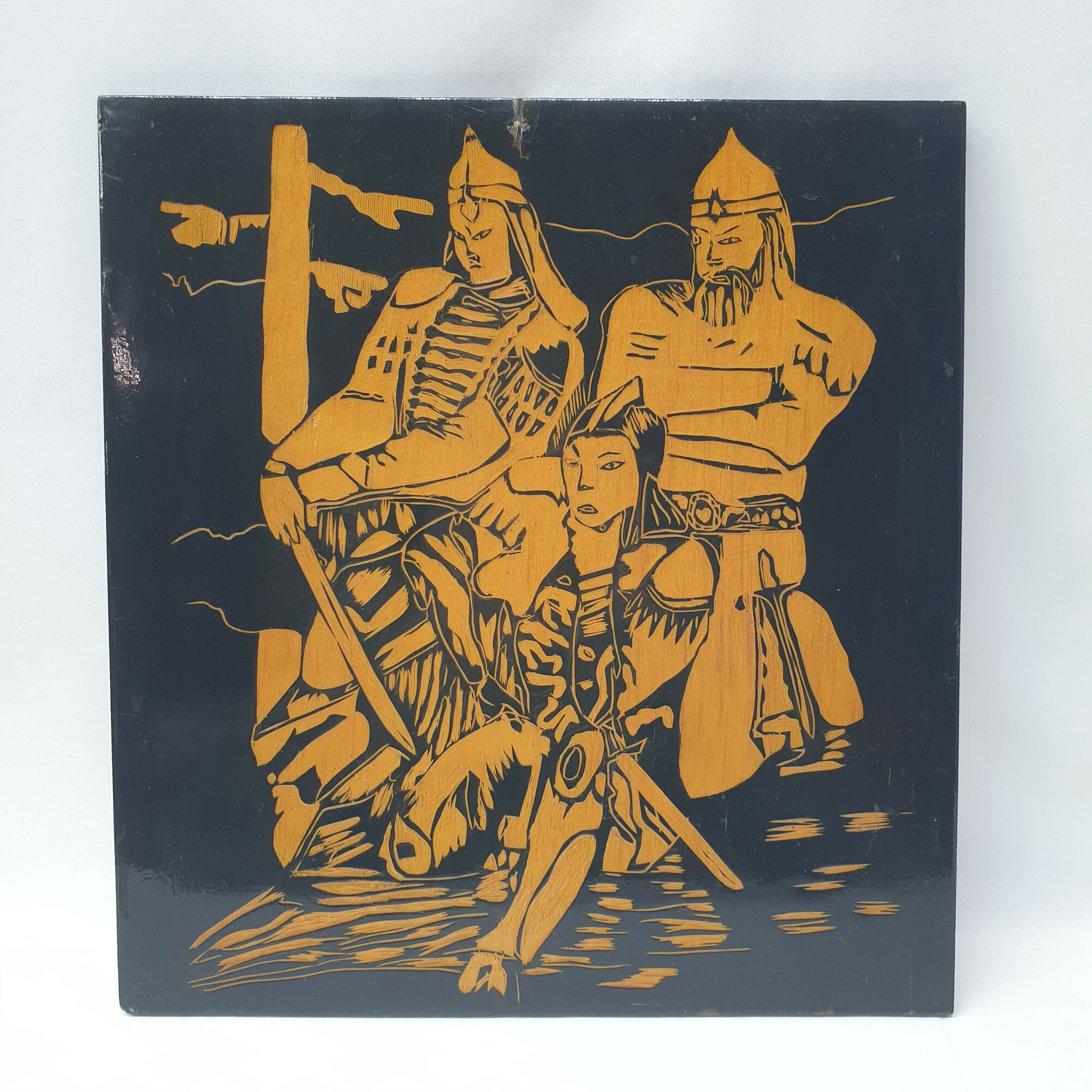 Винтажное панно Богатыри резьба по дереву 35х37 см СССР