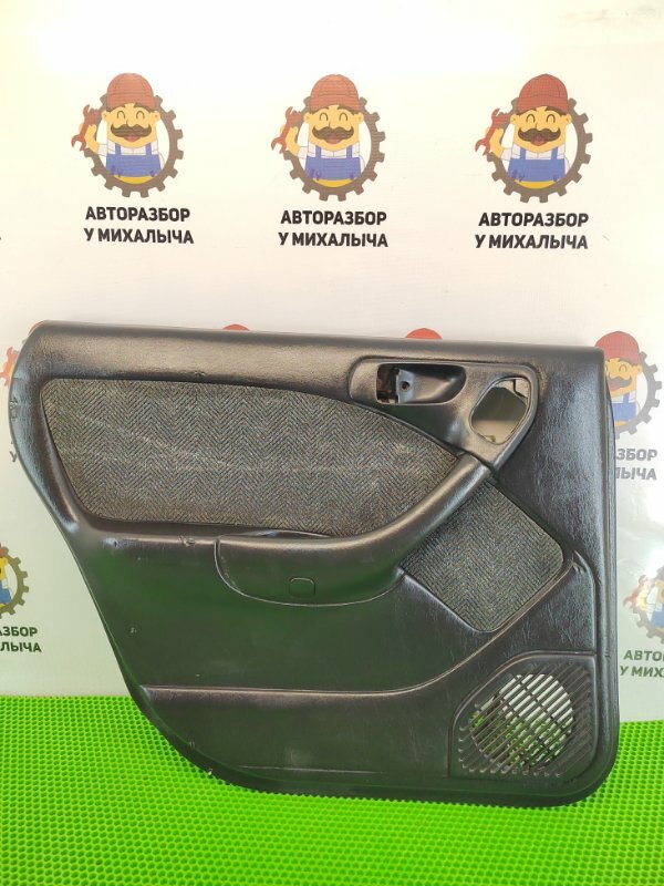 Обшивка двери задняя левая Subaru Legacy B11 1993 94225AC012ML