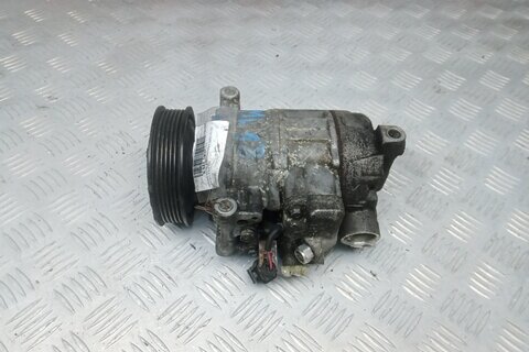 Компрессор кондиционера дизельный AUDI A6 C7, Номер 4G0260805B