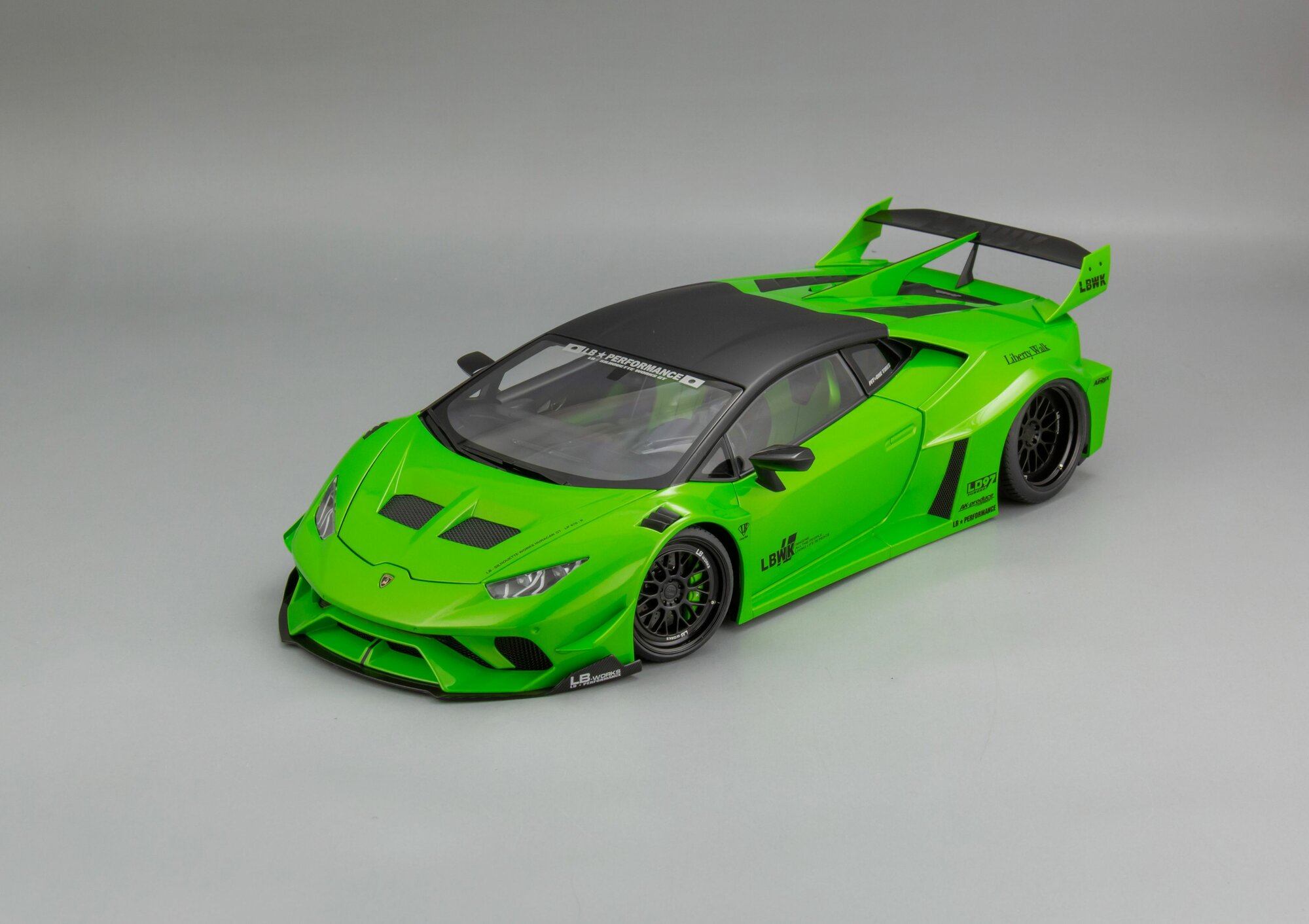1:18 Lamborghini Huracan GT Liberty Walk LB Silhouette, Коллекционная масштабная модель от AUTOart