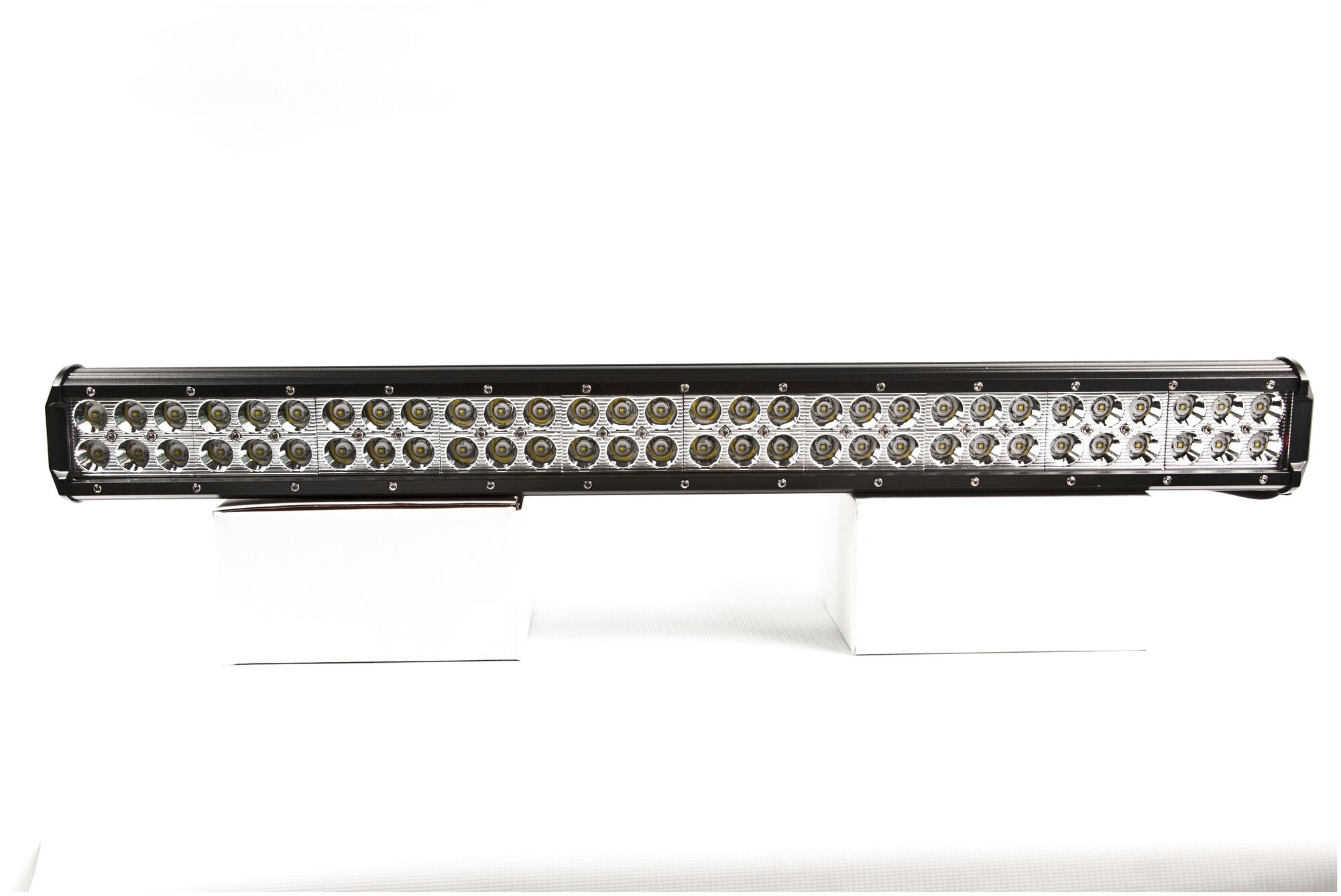 Балка LED изогнутая 840мм 12-24V, 60 светодиодов