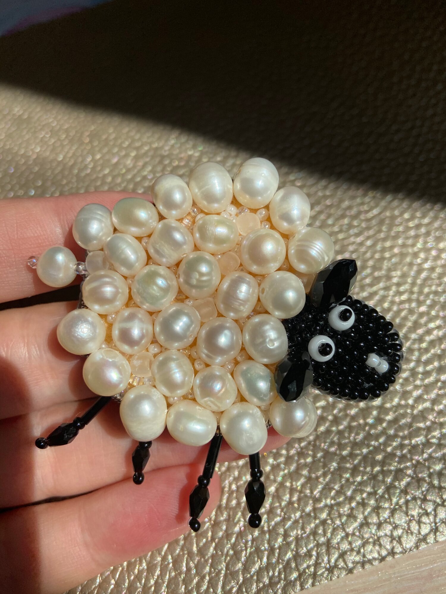 Брошь, жемчуг пресноводный