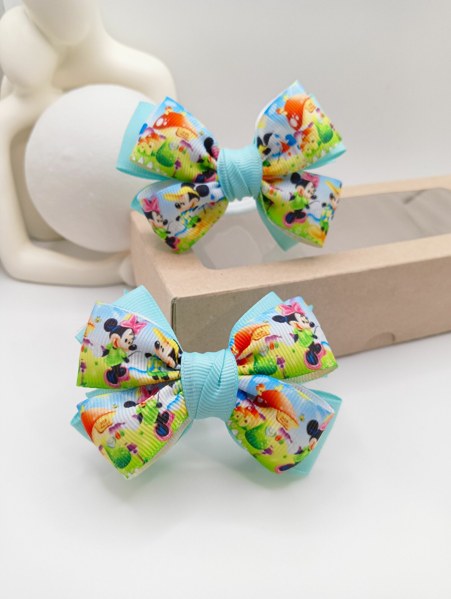 Бантики для девочки Микки Маус , для волос бирюзовые