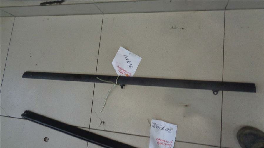 Рейлинг левый от Chevrolet Blazer S15 1995-2005