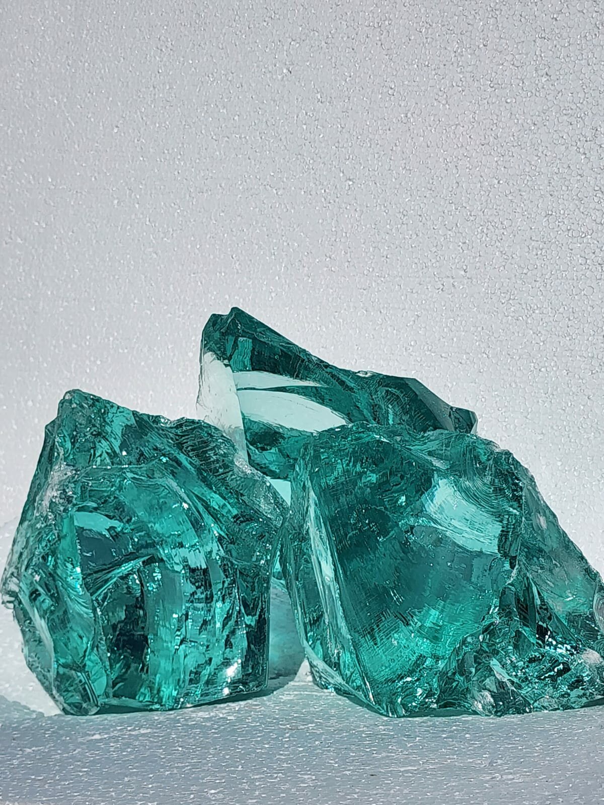 Эрклез. стеклянный камень. фракции 70-150мм. цвет Лазурная бирюза 3 кг