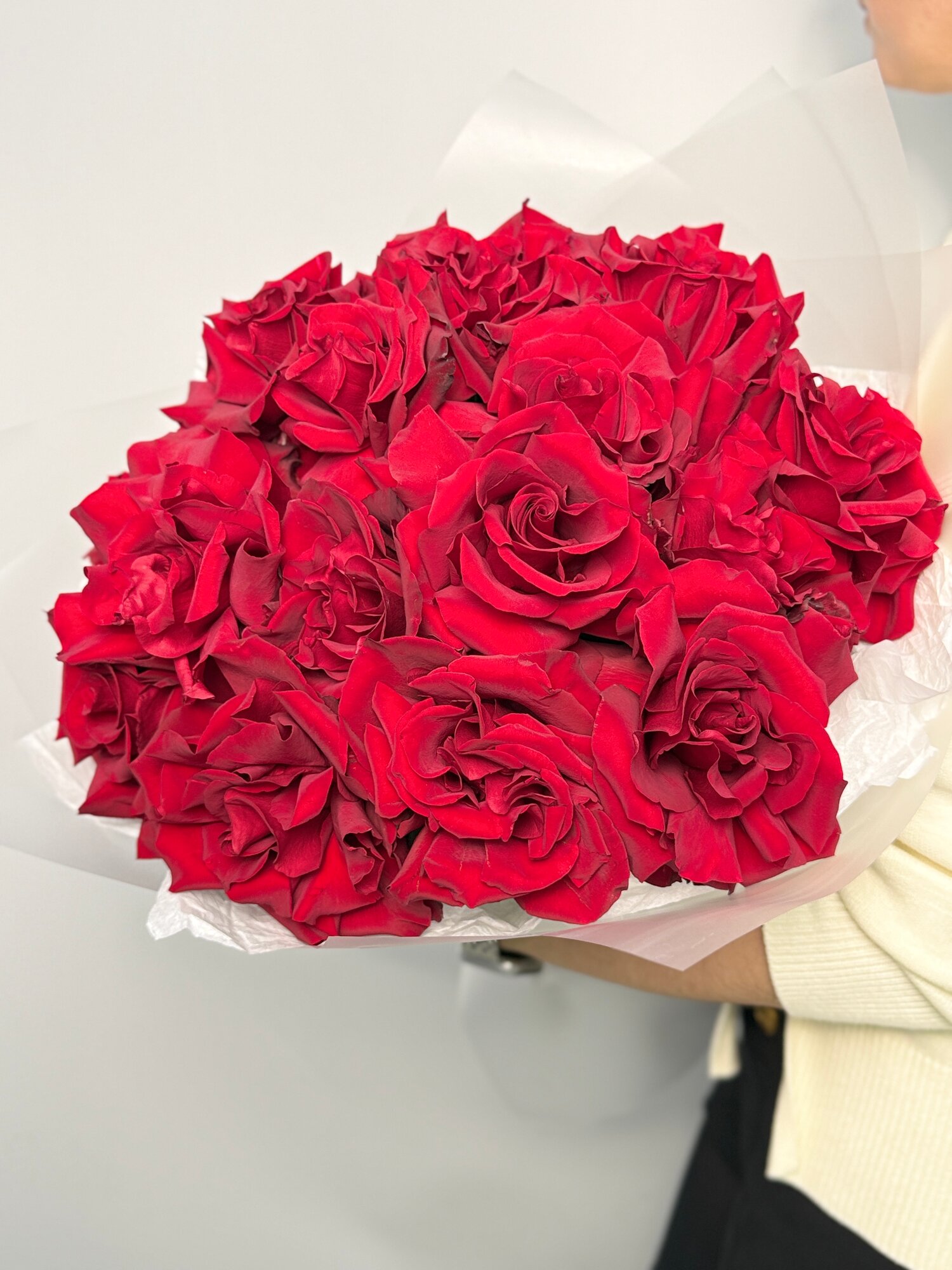 Букет из 15 французских роз сорта Explorer (Эквадор), записка в подарок.