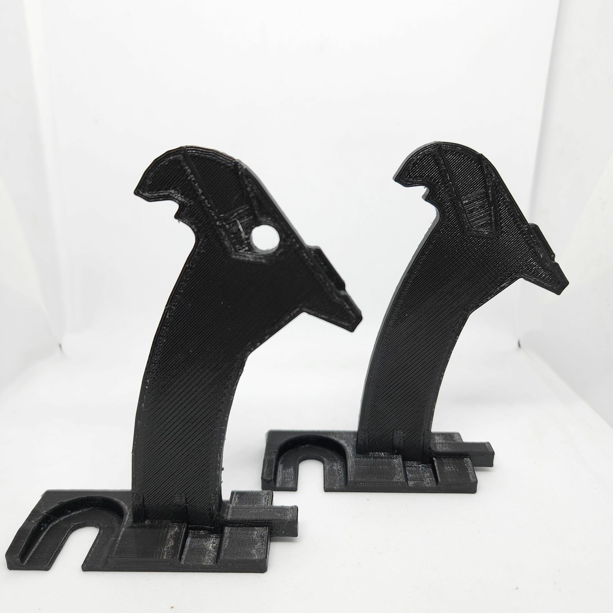 Ограничитель/направляющая бардачка Saab 9-3