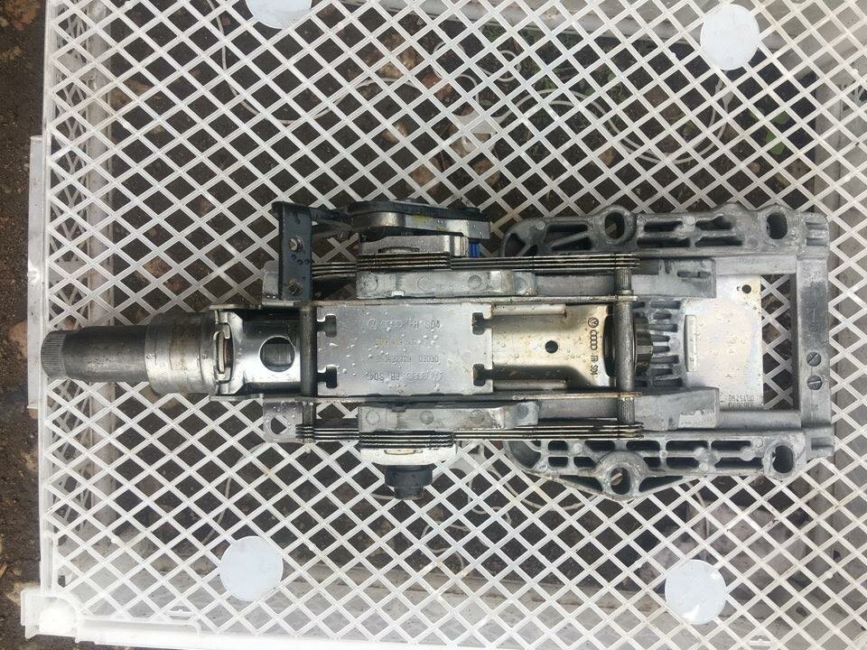 Колонка рулевая VW Passat B5+ 00-05