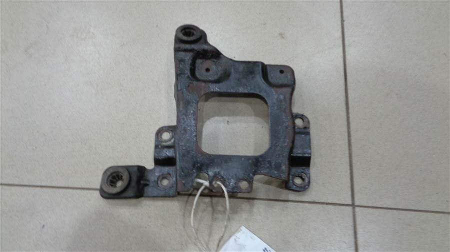 Корпус подставка аккумулятора от Ford Focus 2 2004-2008