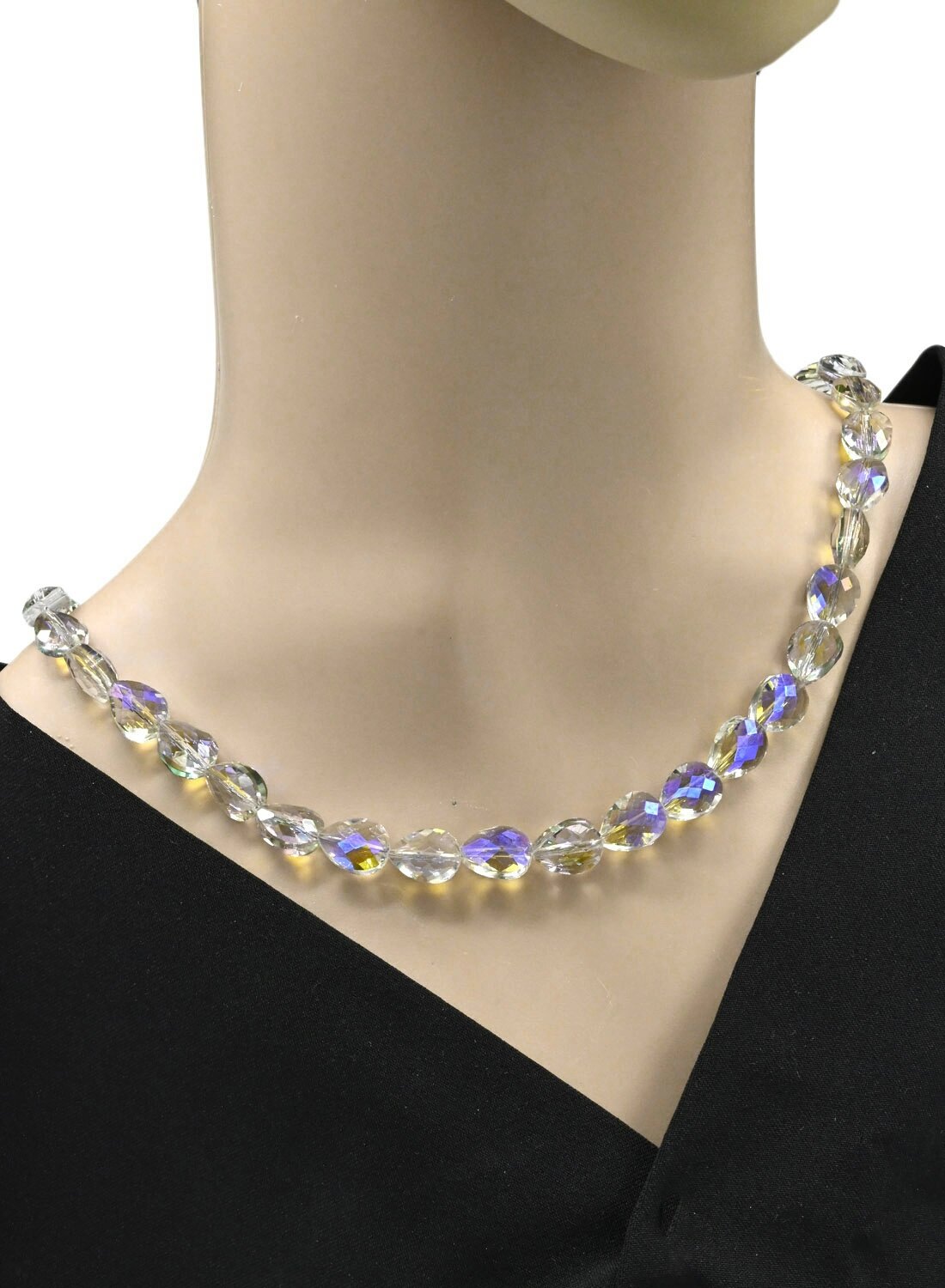 Бусы, циркон