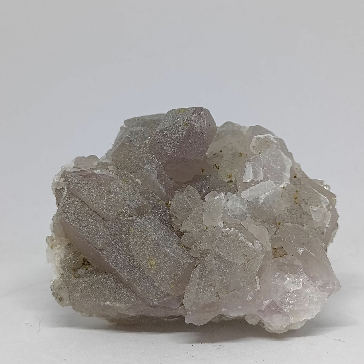 Сросток кристаллов аметистового кварца 6.6 см