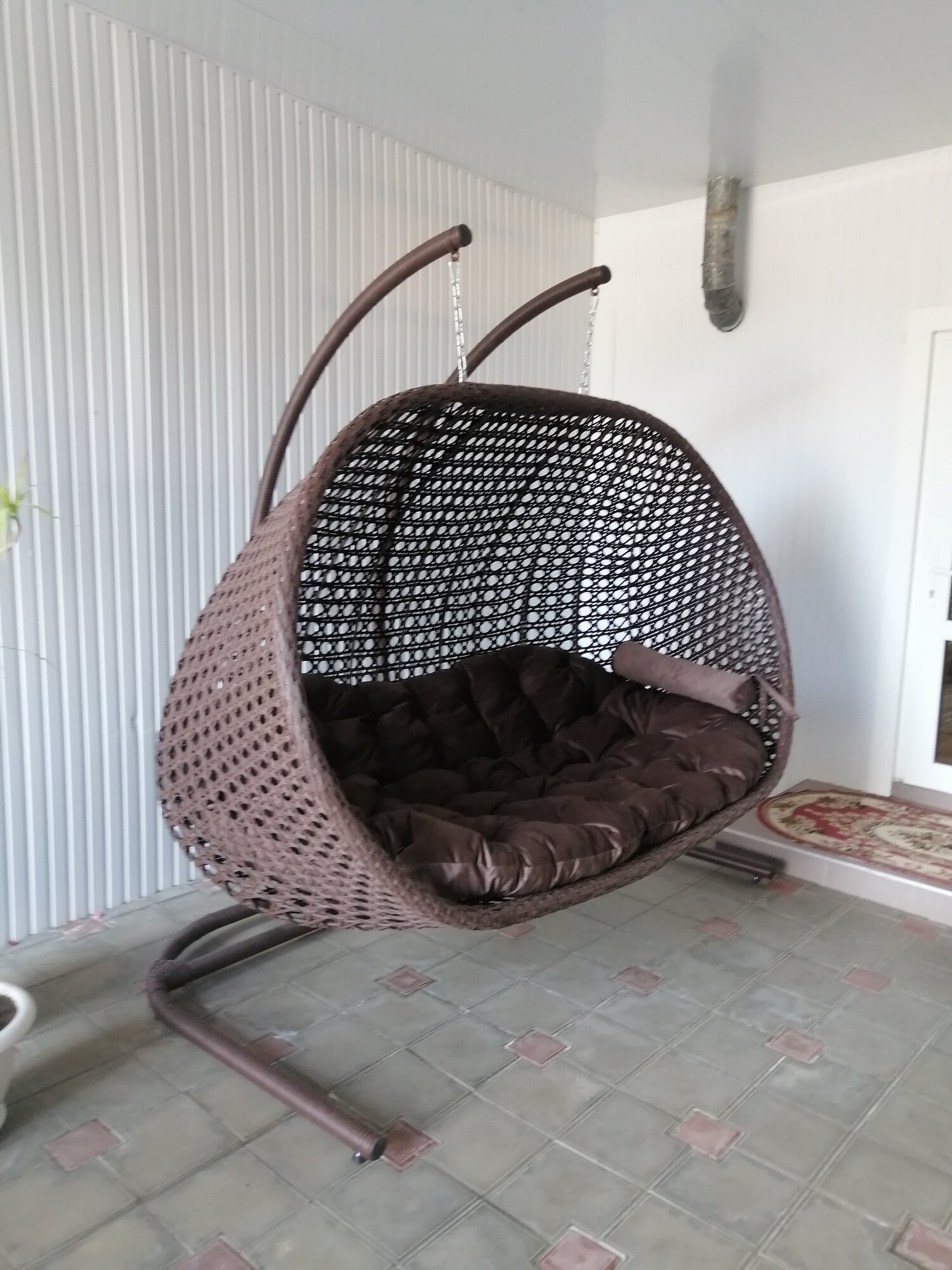 Подвесное кресло Венеция ширина 2 метра, выдерживает 300 кг.