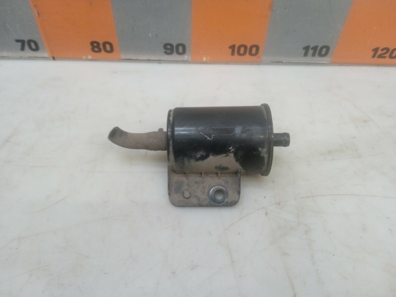 Б/У Мицубиси Паджеро 3 Абсорбер (фильтр угольный) Mitsubishi Pajero, Montero 2001 3, V75W, V78W 280355 MITSUBISHI арт. MR38...