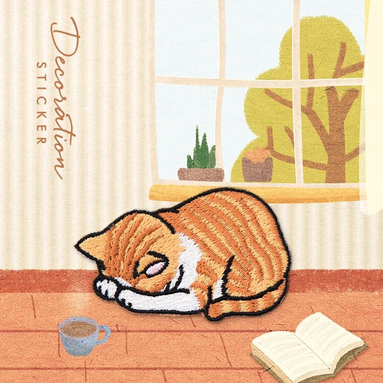 Нашивки с вышивкой спящий кот DUTRIEUX D