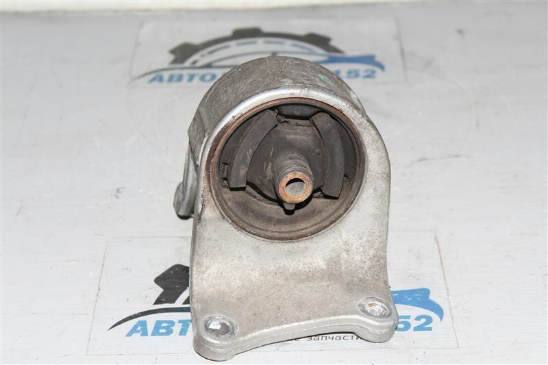 Подушка двигателя левая Nissan Cefiro A33 VQ20DE