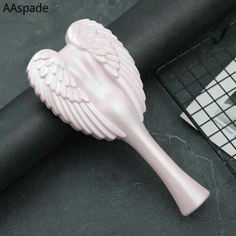 Расческа Для Волос Angel Wings, Уникальная Форма И Практичное Назначение Которой Привлекли Большое Внимание. расческа для волос форма крыла