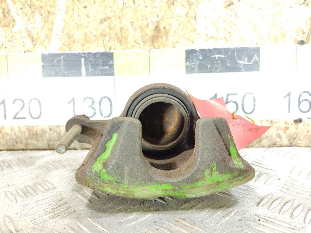 Суппорт передний правый MITSUBISHI Lancer 10 4605A476