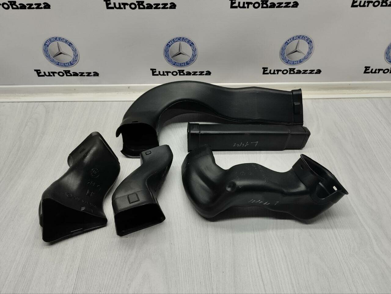 Воздушный канал дефлектора торпеды Mercedes W208 A2088311146