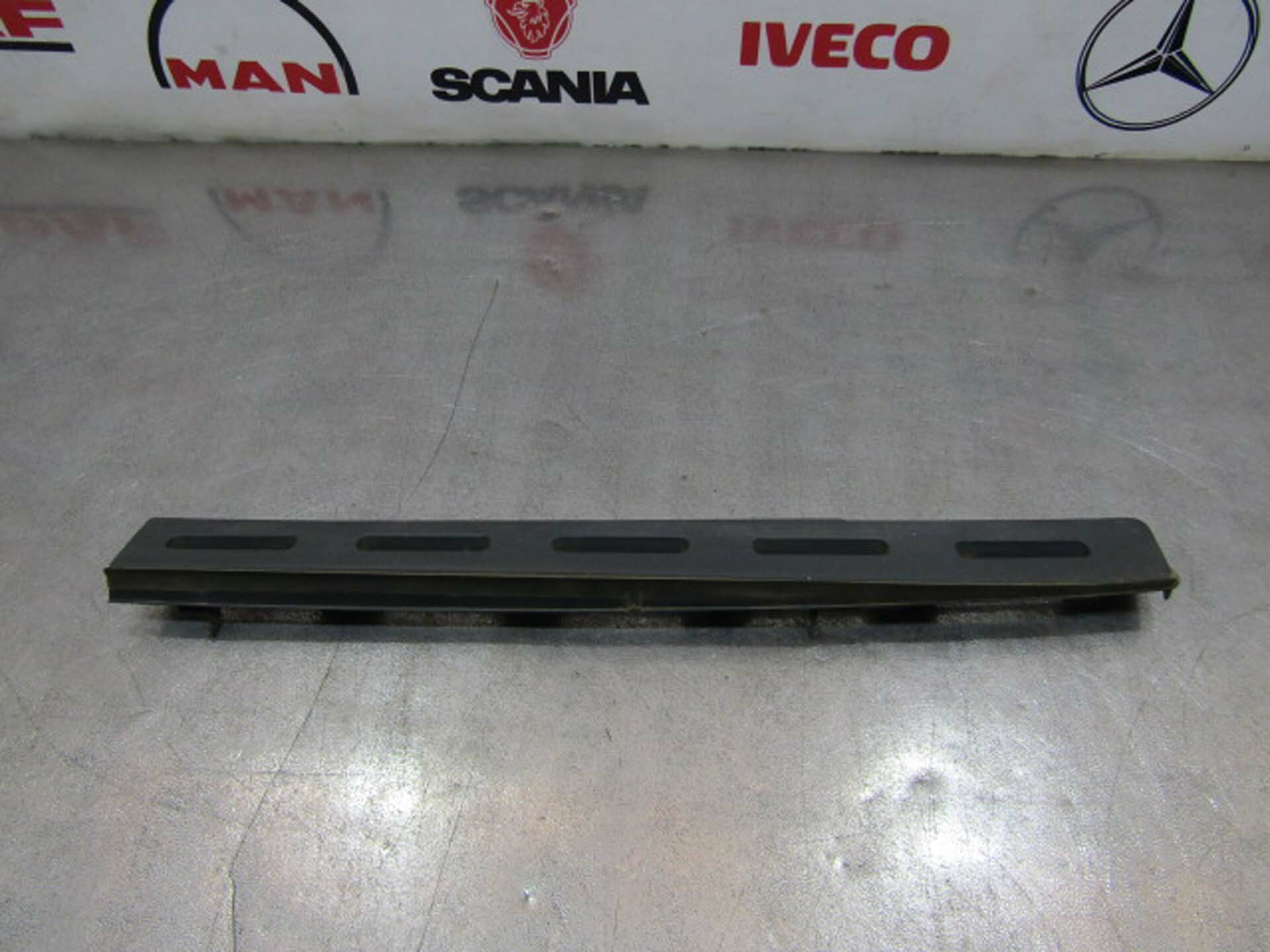 Дефлектор обдува лобового стекла MAN TGA, TGS, TGM, TGL