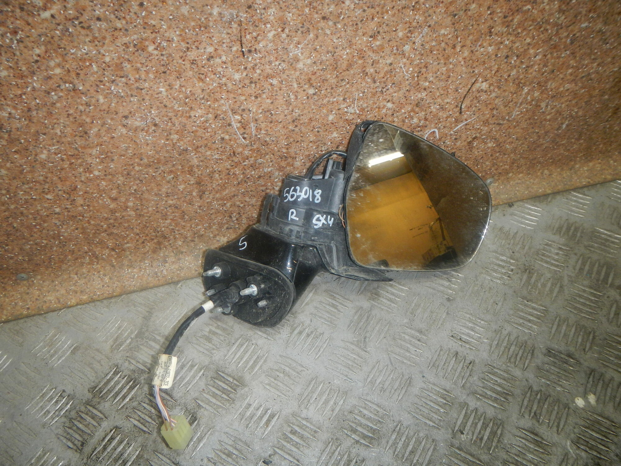 Б/У Зеркало правое электрическое, Suzuki (Сузуки)-SX4 (14-) SUZUKI SX4 (14-) 5 контактов Ремонтный набор. 563018 SUZUKI а...