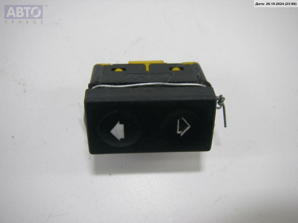 Кнопка стеклоподъемника переднего правого BMW 3 E36 (1991-2000)