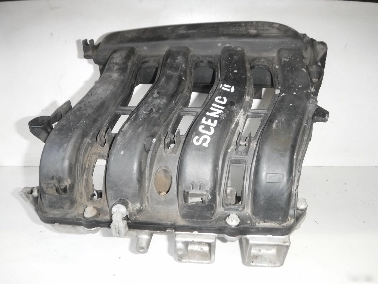 Коллектор впускной Renault Scenic II (2003—2006) 8200275053