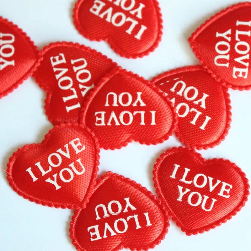 Конфетти сердечки красные 100 шт