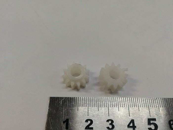 Приводная шестерня привода во всех чашах блендера Philips HR (D=14/5,5mm, Z=12) зам. Z1899.73