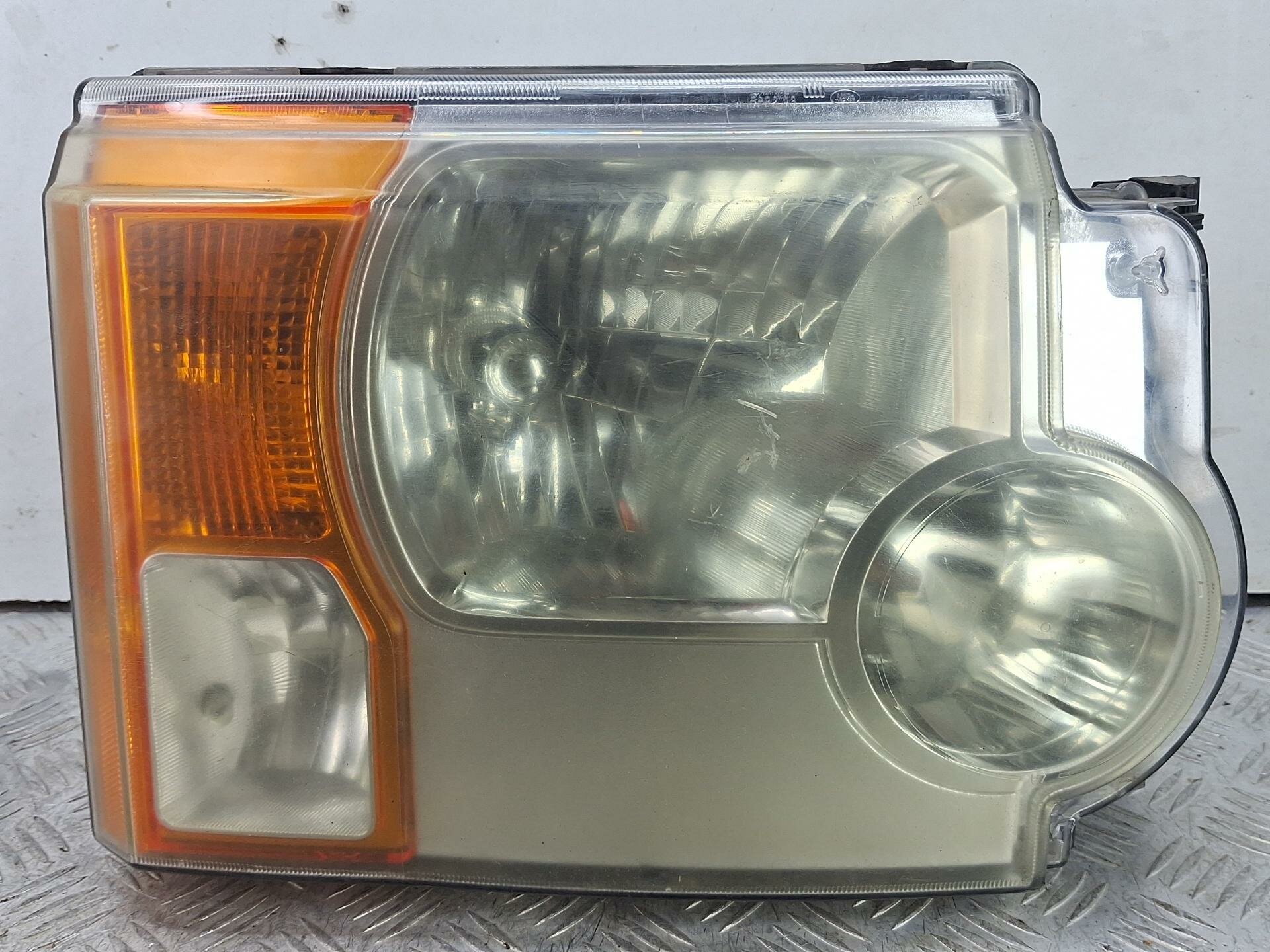 Фара правая Land Rover Discovery 3 L319 2007 XBC001062