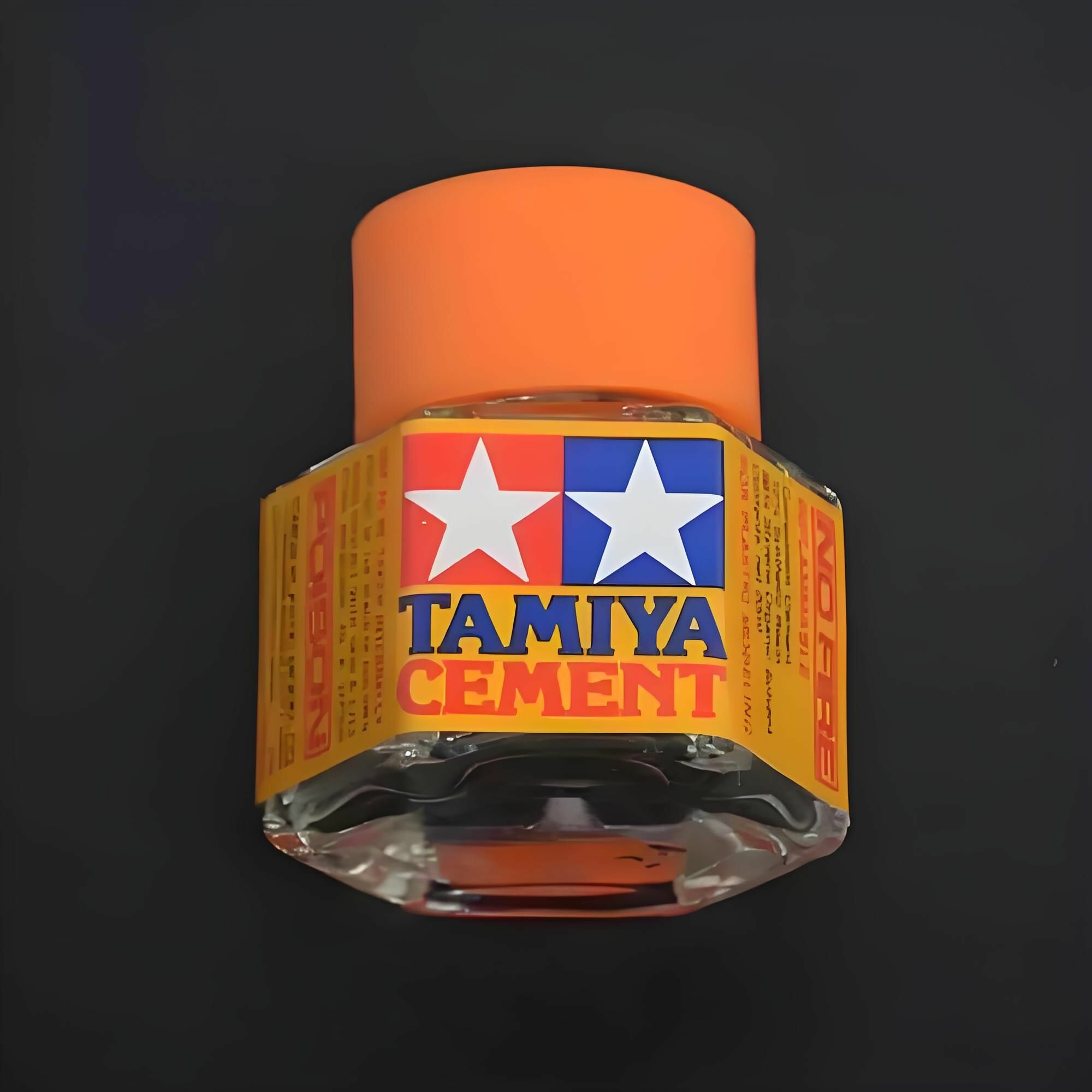 Клей для сборных моделей