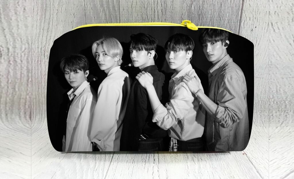 Пенал мягкий Seventeen №90