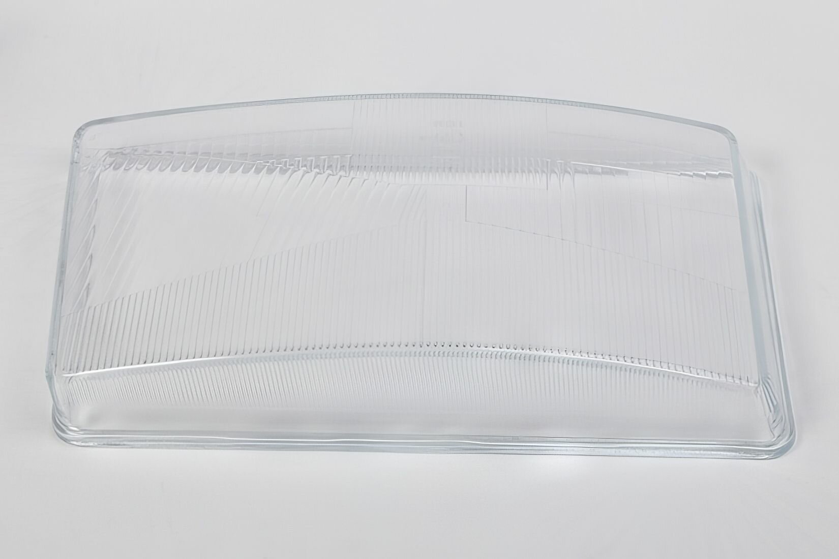 Стекло фары правое для Скания 4 - Series, G 1, P 1, R 1 88-01010-SX STELLOX