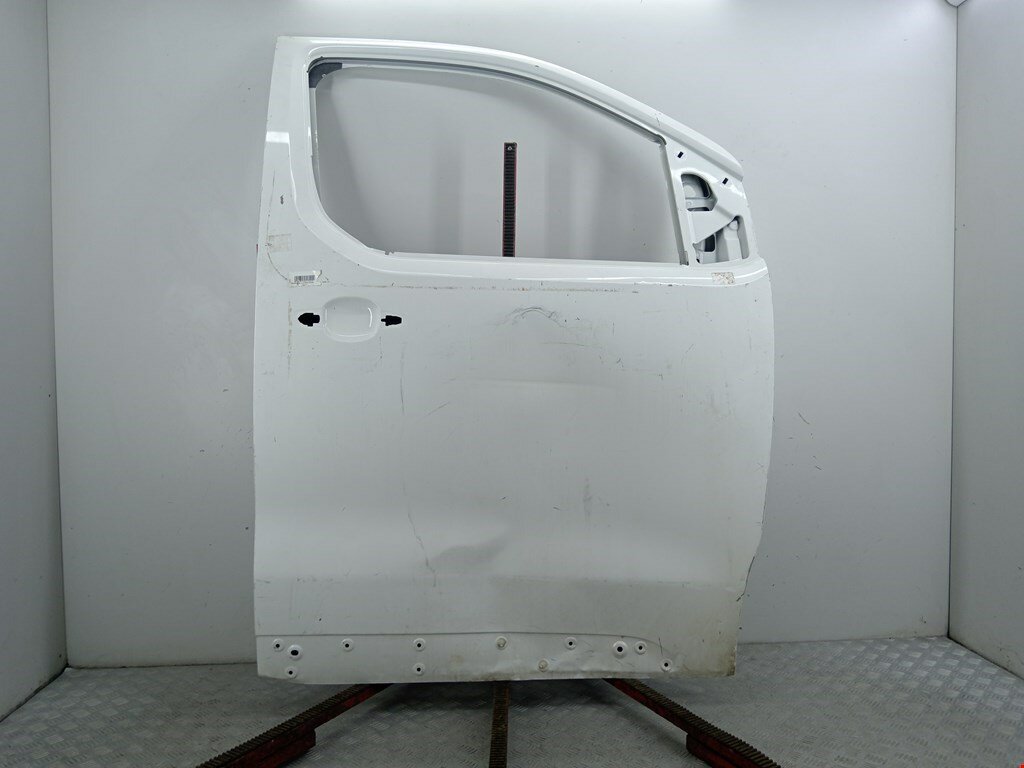 Дверь передняя правая Peugeot Traveller 9853308880 арт. 2135521