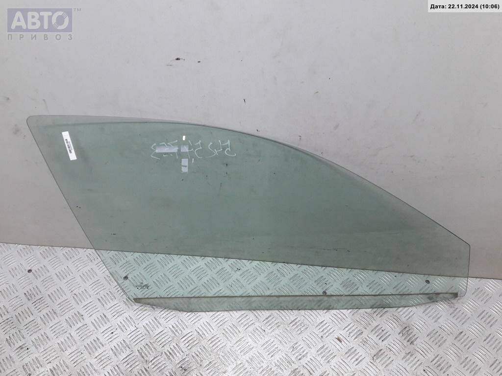 Стекло двери передней правой Volkswagen Golf-4