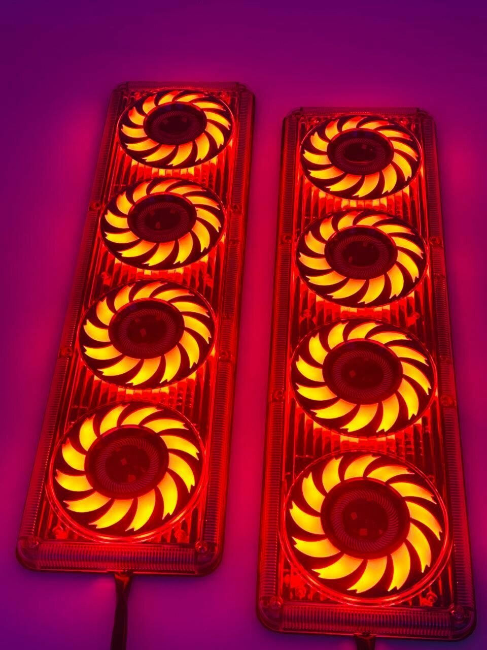 Задние светодиодные фонари для грузовых авто 24V