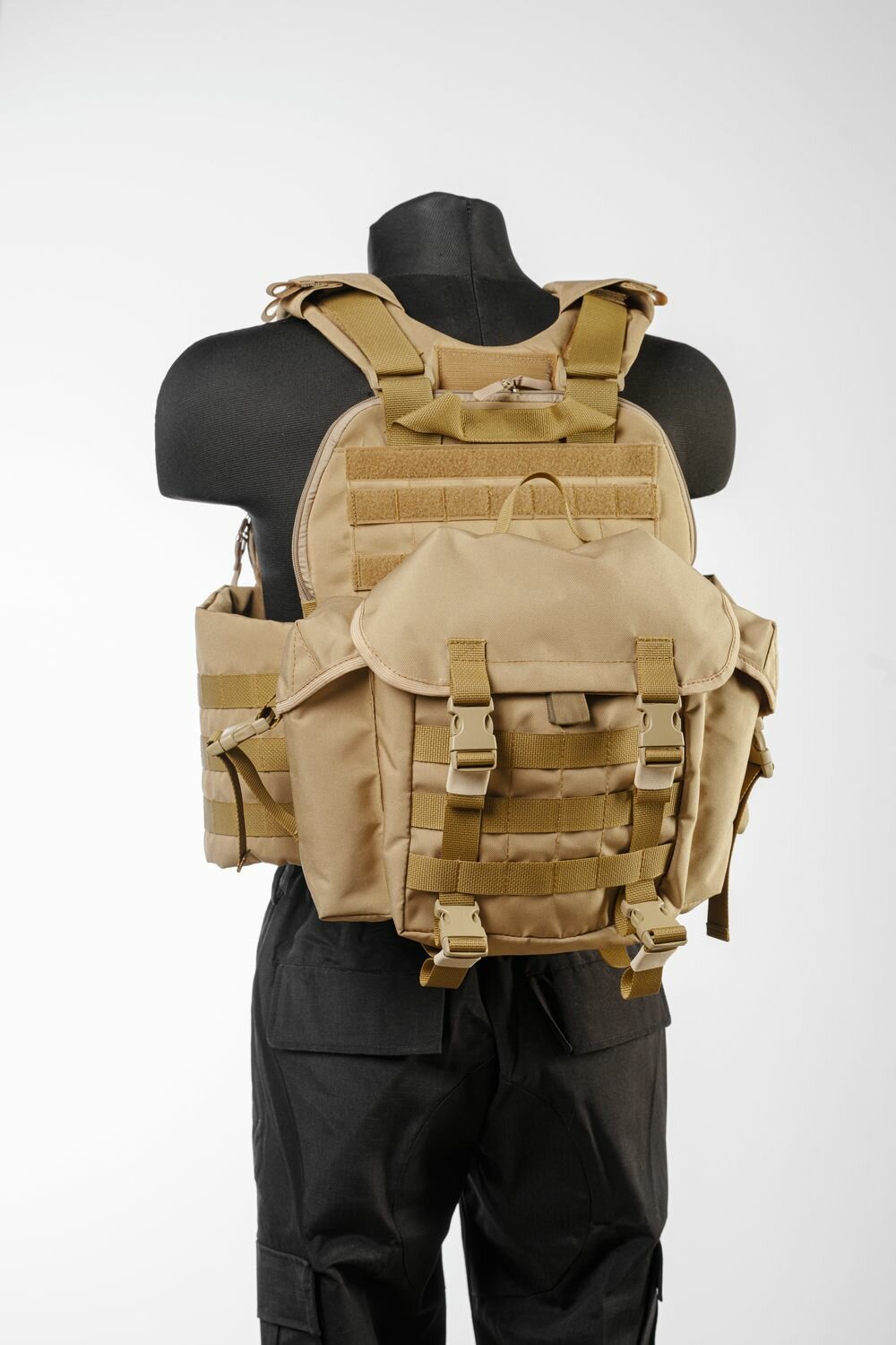 Тактическая сумка сухарка на бронежилет Военное снаряжение с креплениями Молле