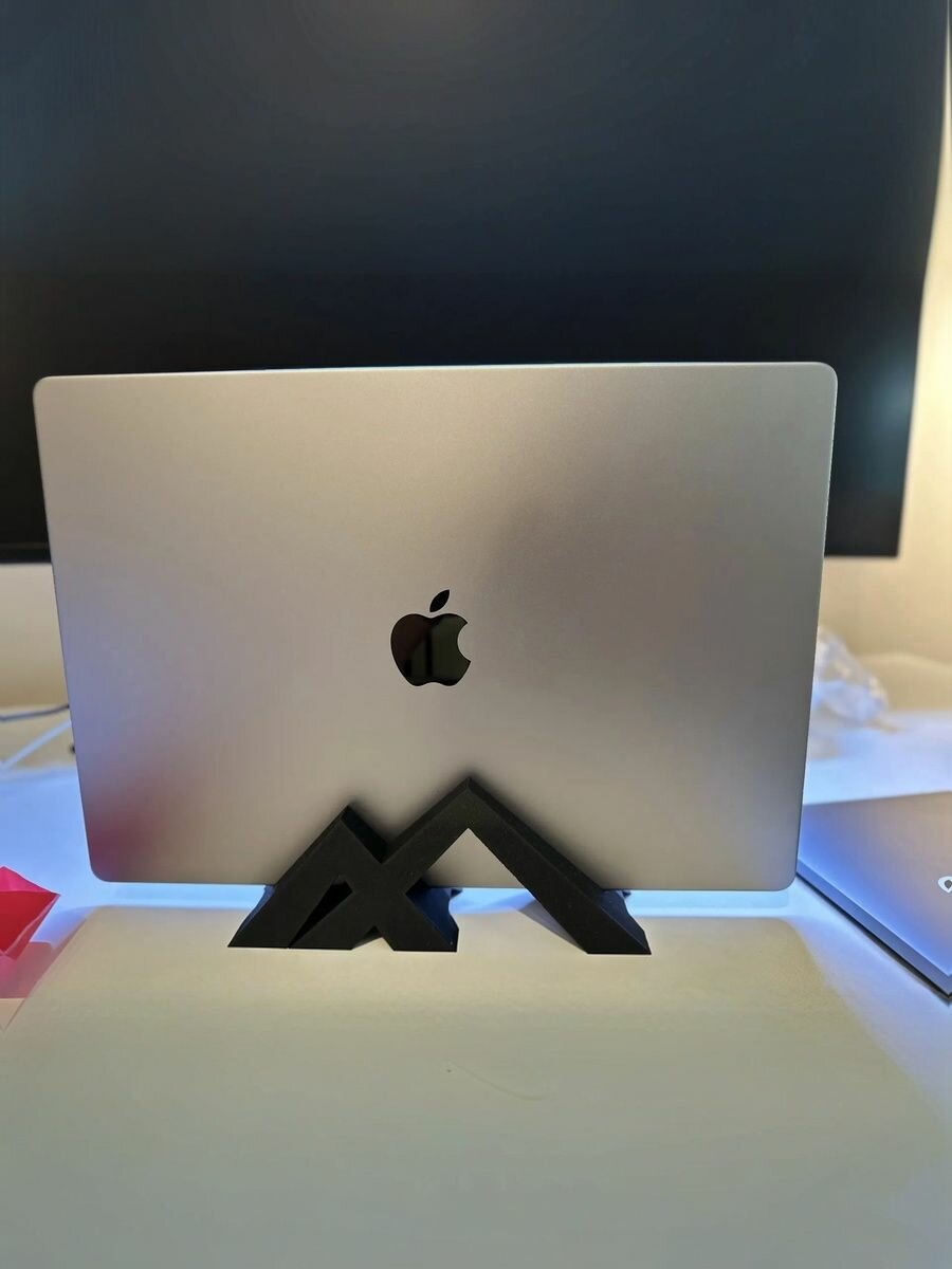 Вертикальный держатель для ноутбука в форме гор - декоративная подставка, черная, настольный аксессуар